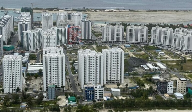 FDC Begins Handover of Flats in Additional Towers of Hulhumalé Housing ...
